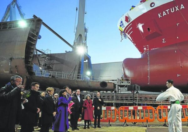 Astilleros Murueta celebra la botadura del carguero diésel eléctrico ‘Katuxa NM’ - Europa Azul